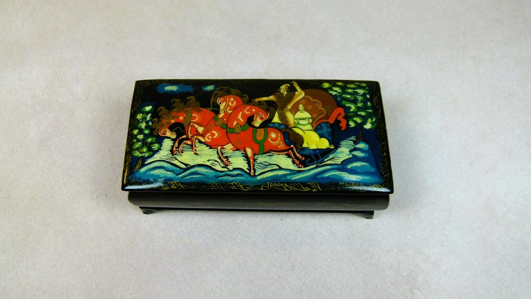 Signed Palekh Lacquered Box – Russian Folk Art Miniature Painting - Etsy