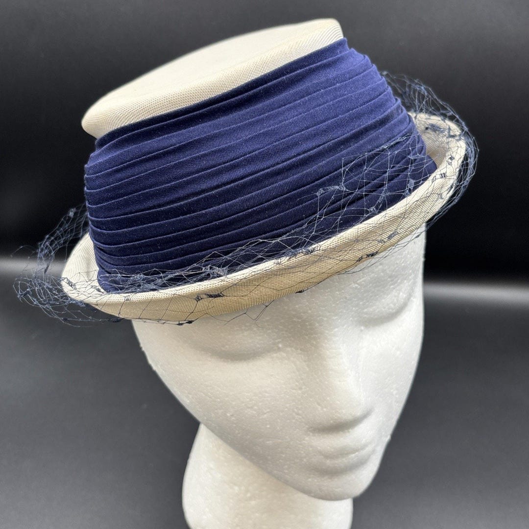 Vtg 1940’s-50’s Ladies Lemington Cream Navy Blue Pleated Pillbox Hat ...