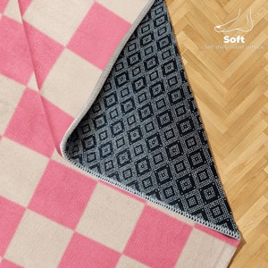 Pink Checkered Groovy Rug, Colorful Retro Rug, 70S Aesthetic, Checkered ...