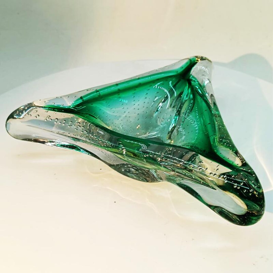 1960s Big Triangular Ashtray or Catch-all in Murano Glass With Air ...