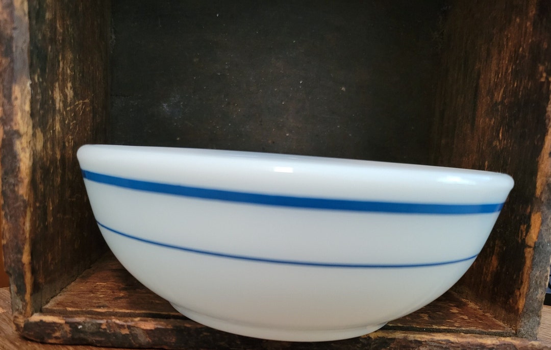 Pyrex Vintage White Milk Glass Cereal Bowl - Etsy