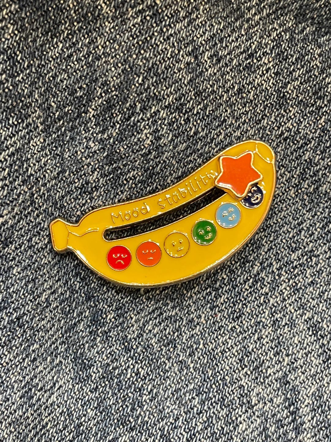 Sliding Banana Enamel Mood Meter Pin for Introverts & Extroverts ...