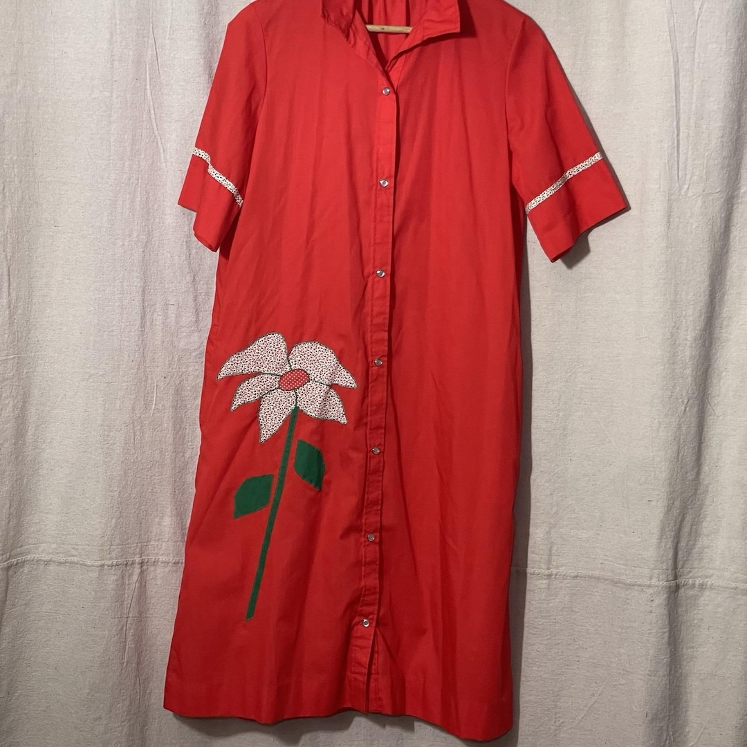 Vintage Red House Dress Snap Front Flower Appliqué Lounge Robe 60s 70s ...