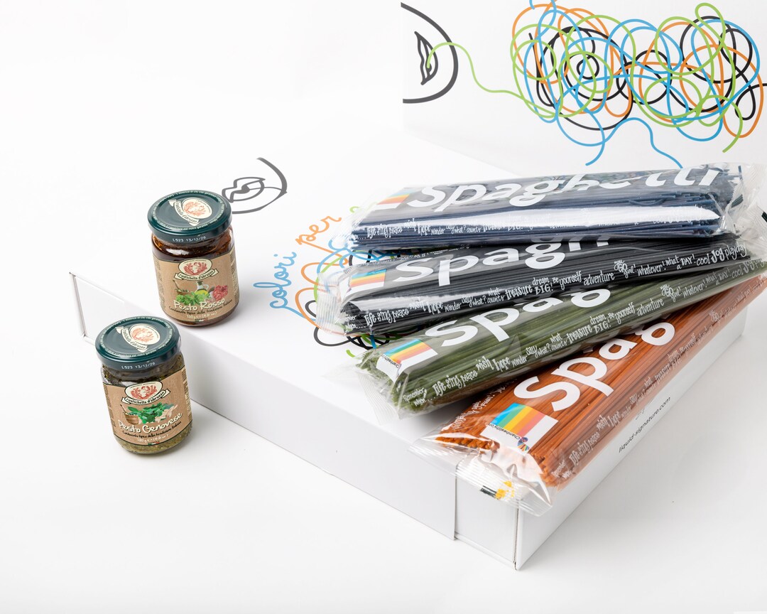 Italian Gift Box With Spaghetti and Pesto | Gift Basket | Colorful ...