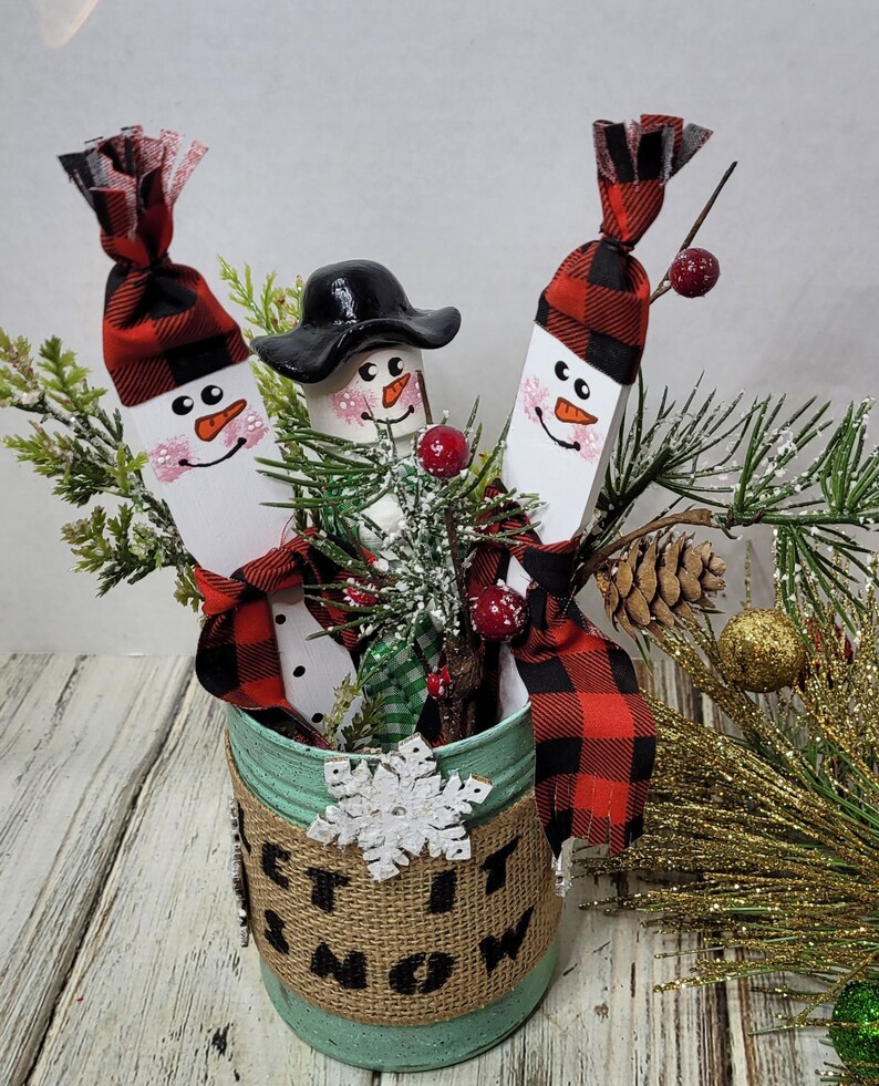 Can of Snowmen, 3 Snowmen in a Let It Snow Can, Handpainted Spindle ...