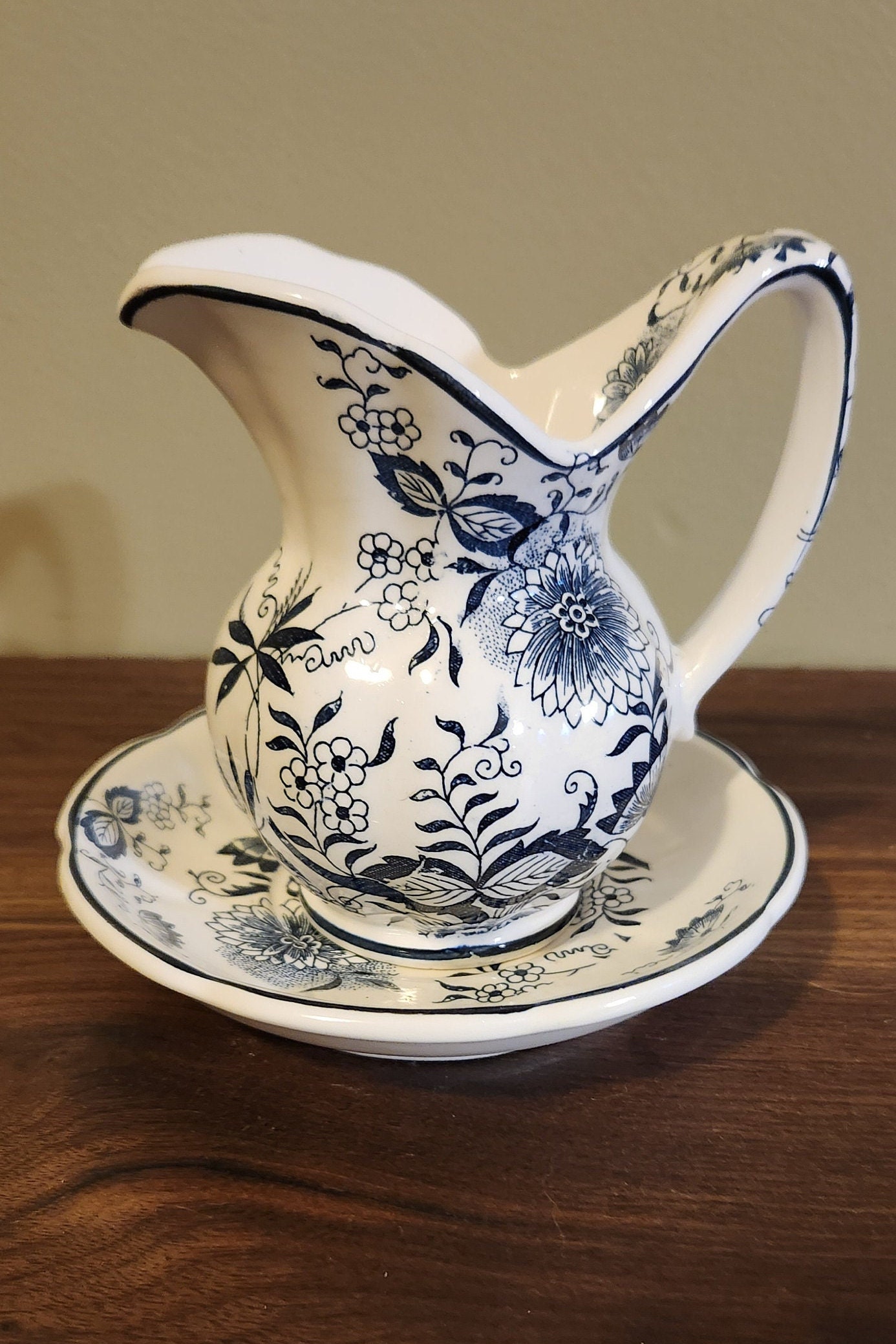 Vintage Enesco Japan Blue Onion Pitcher and Bowl Basin Set Small Blue ...