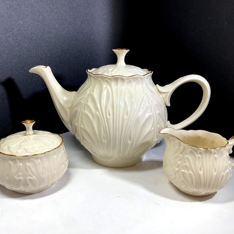 Village Creamer and Sugar - Etsy