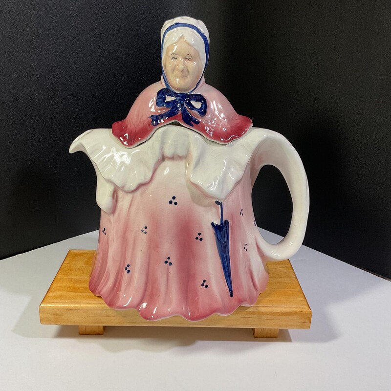 Old Lady Teapot - Etsy
