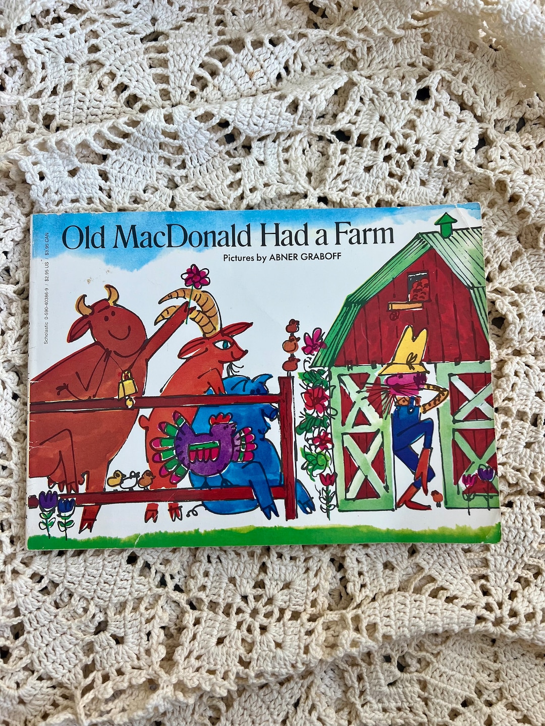 Old Macdonald Had a Farm; Pictures by Abner Graboff; 1969; Scholastic ...