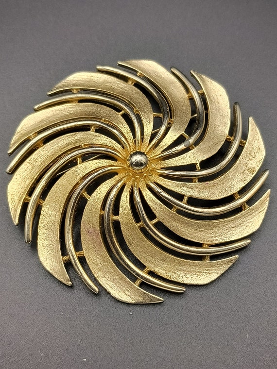 1960 Sarah Coventry Amazing Blue Lagoon Rhinestone Br… - Gem