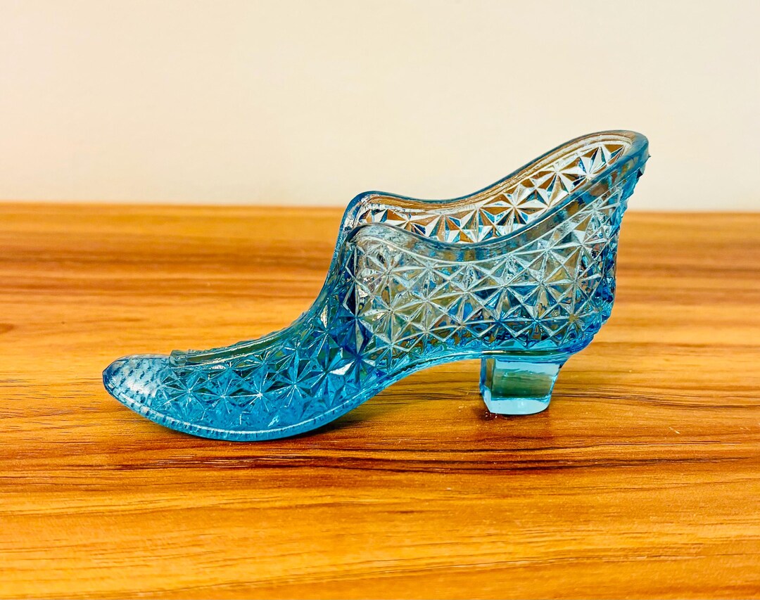 Vintage Fenton Blue Glass Slipper Trinket Holder With Daisy Button ...