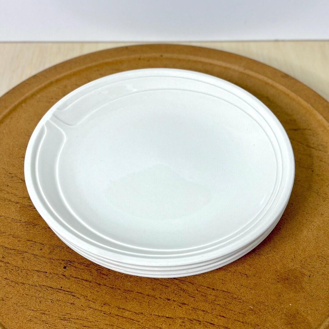 Vintage Johnson Brothers Focus Plates | Set of 4 Mid-century Modern ...