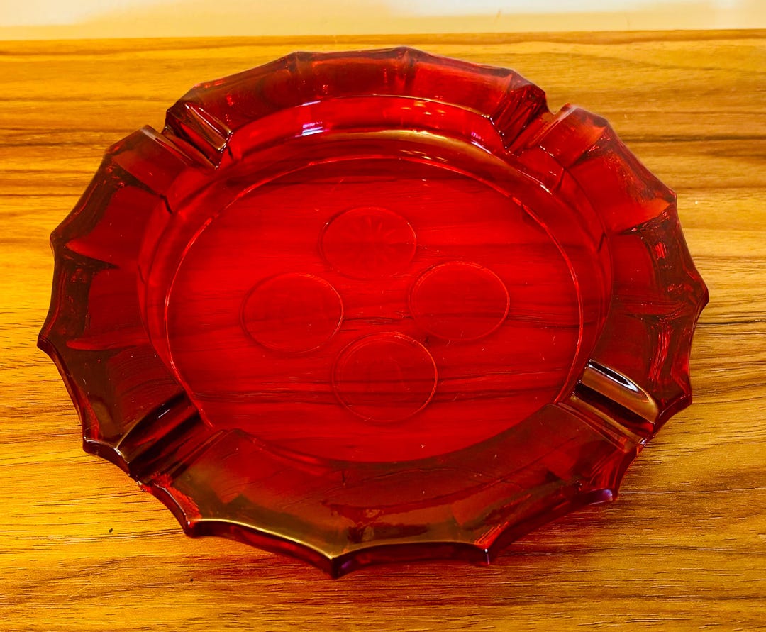Vintage Patriotic Fostoria Red Coin Glass Double Ashtray - UV Reactive ...