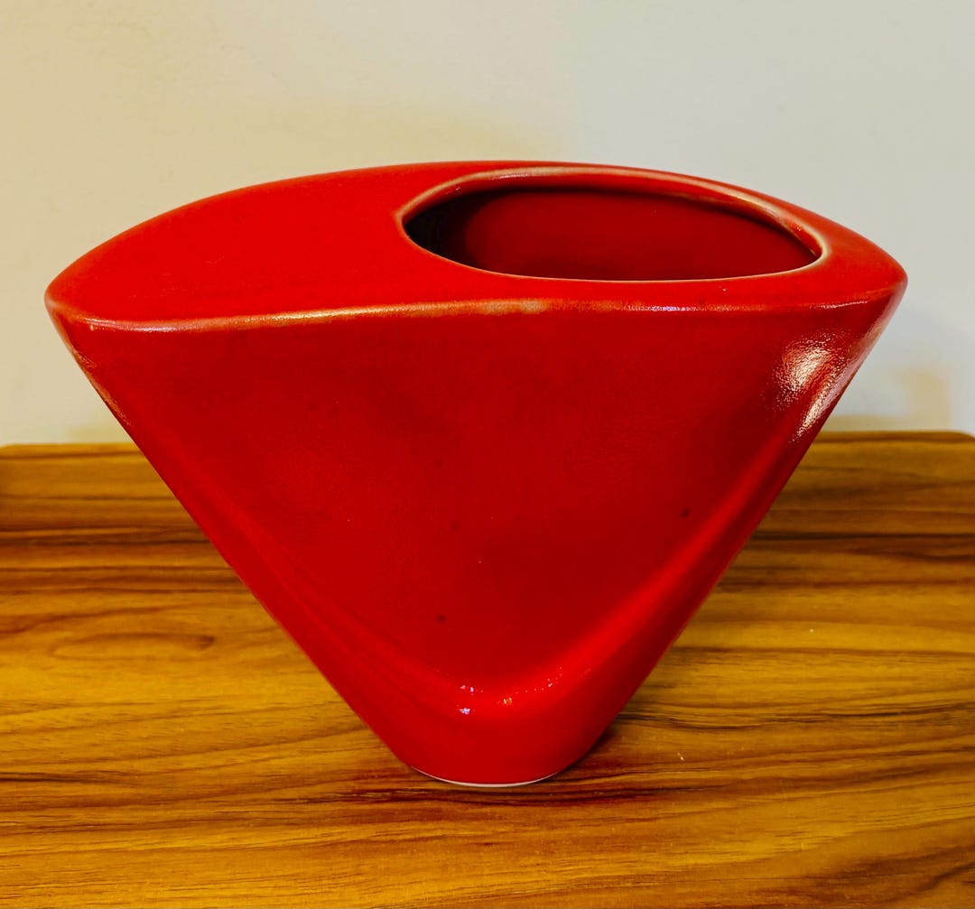 Vintage Toyo Red Art Deco Pottery Vase - Mid-century Japanese Ikebana ...