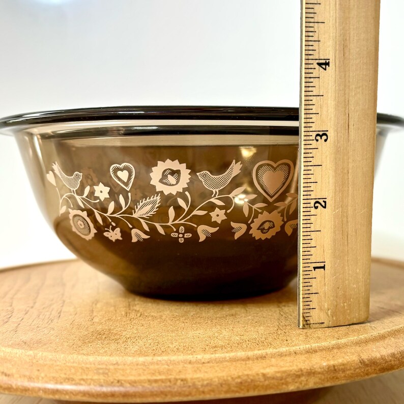 Vintage Pyrex Nesting Bowls | Brown Glass, Pink Birds & Hearts - Etsy