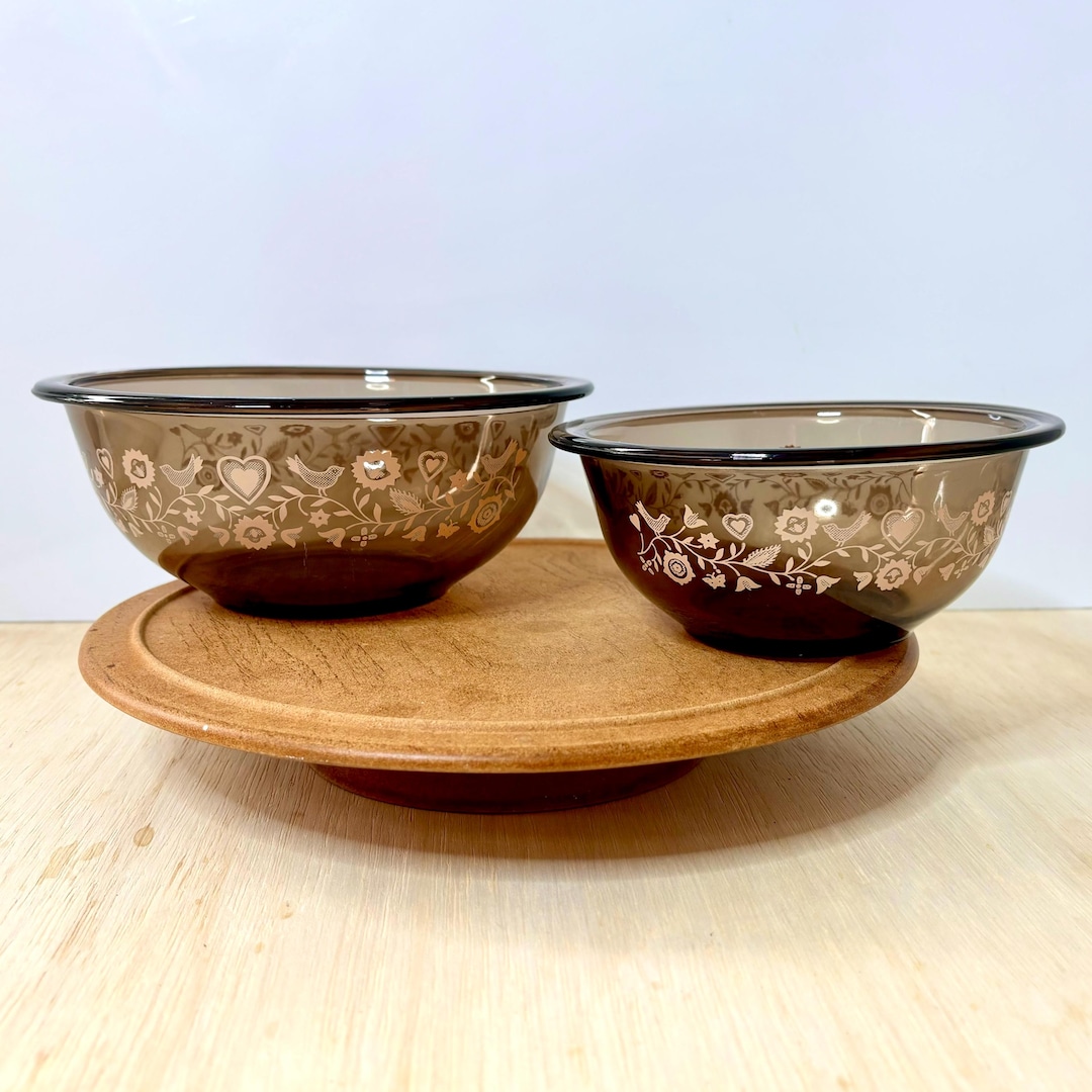 Vintage Pyrex Nesting Bowls | Brown Glass, Pink Birds & Hearts - Etsy