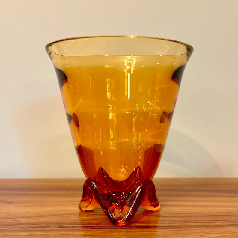 Vintage Amberina Hand Blown Glass Vase | Mid Century Art Glass | UV ...