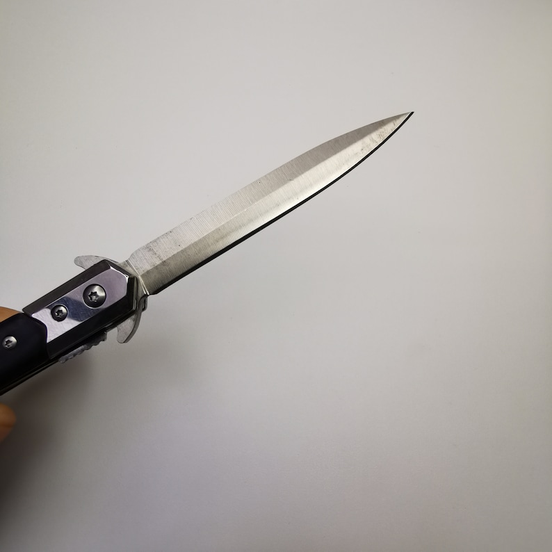 Stiletto Spring Assisted Folding Pocket Knife. Survival Knife Gangster ...