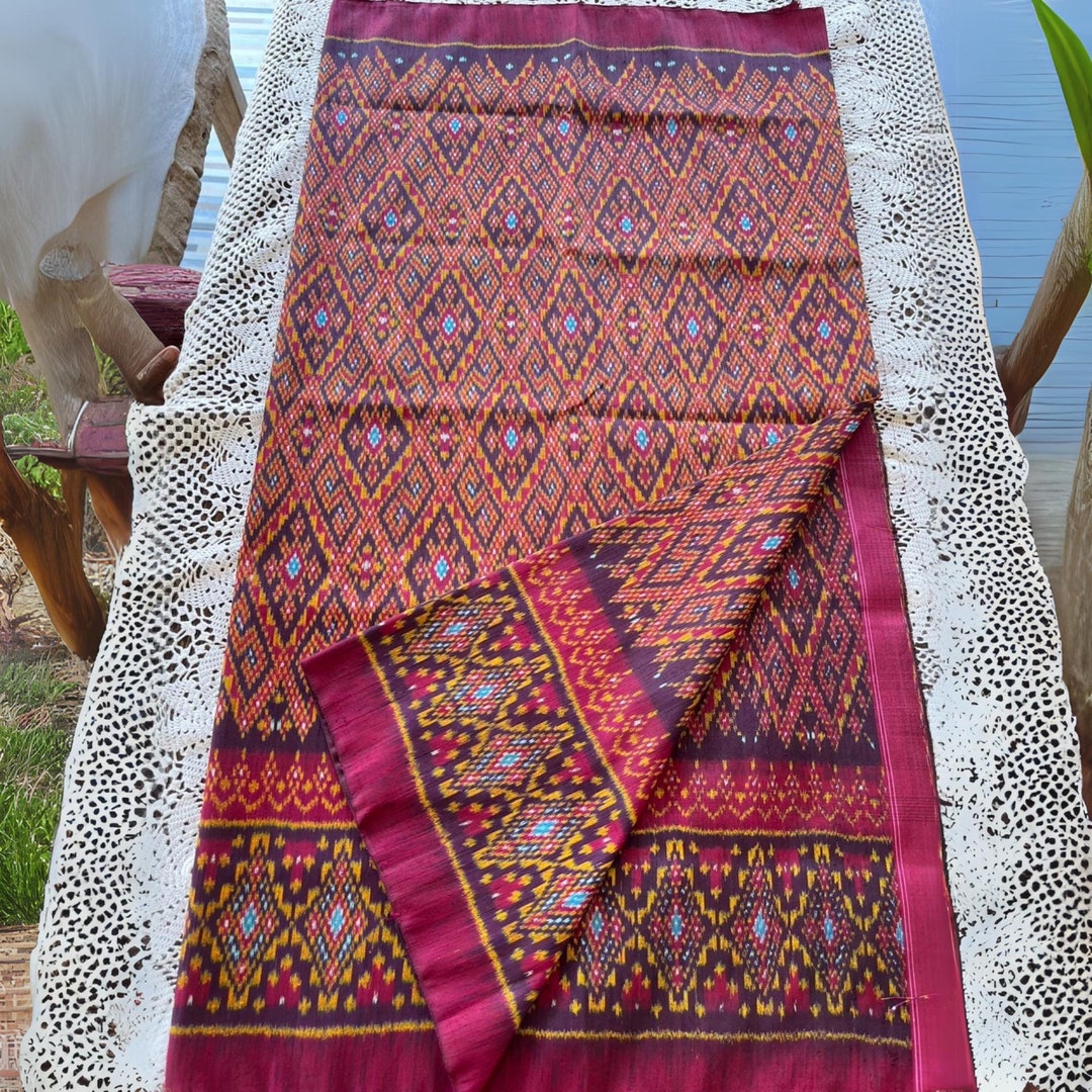 Surin Silk - Diamond Ring Pattern, Handwoven Silk, Thai Silk, Handmade ...