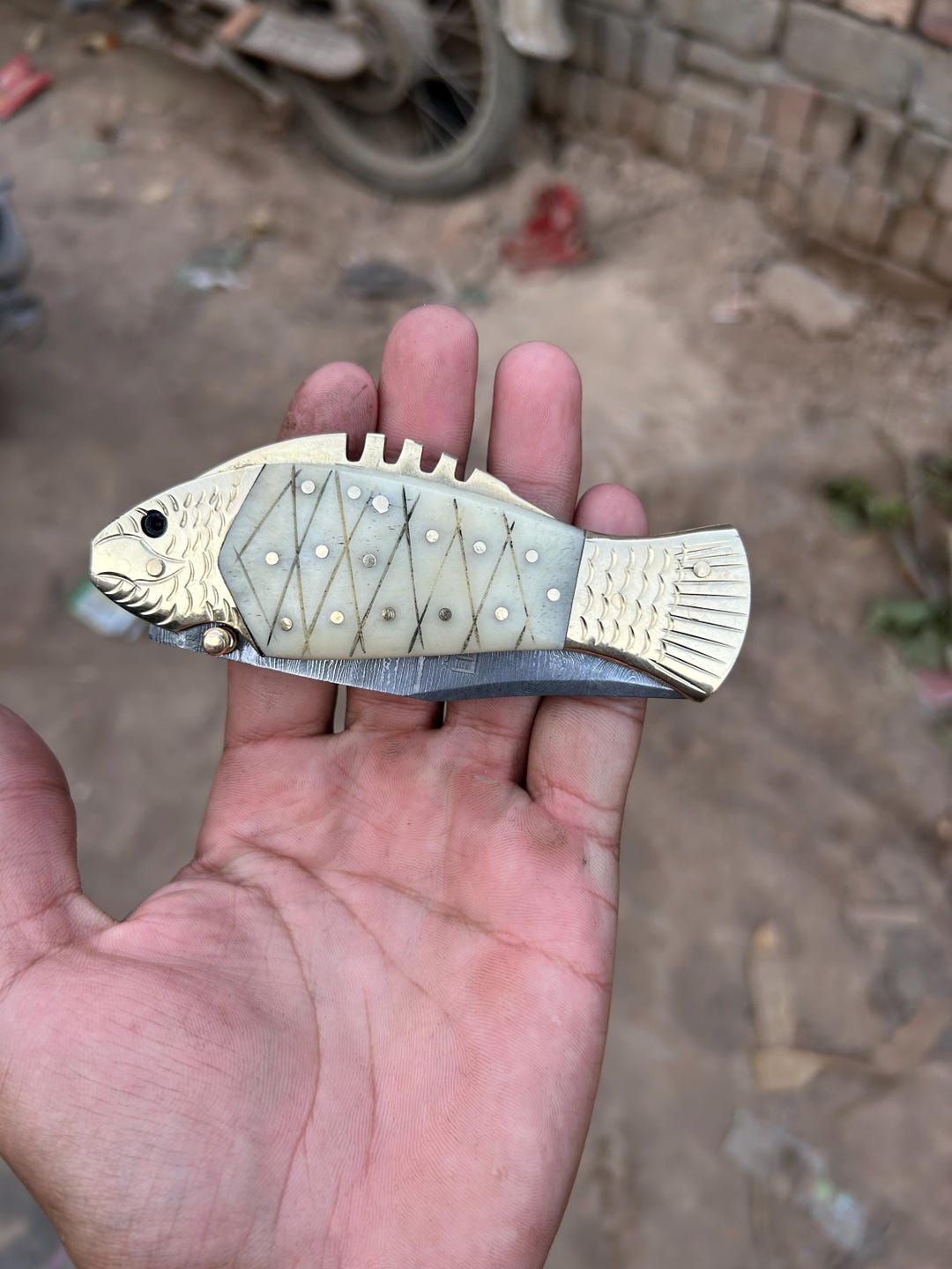 Handmade Fish Pocket Knife Damascus Engraved Folding Knife Bone Handle ...