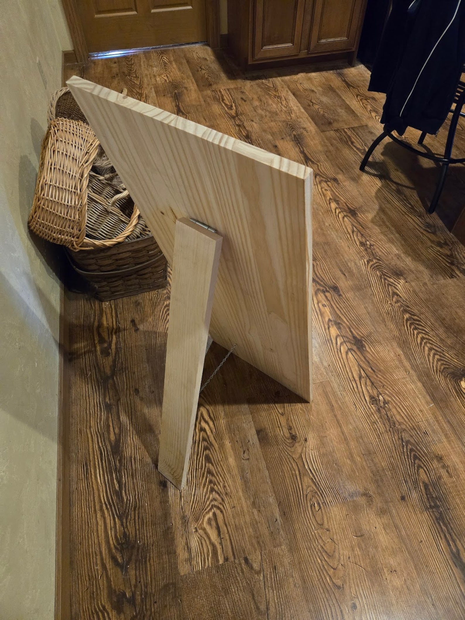 Wreath Easel, Wreath Stand, Wreath Tool, Wreath Work Space, Wreath ...