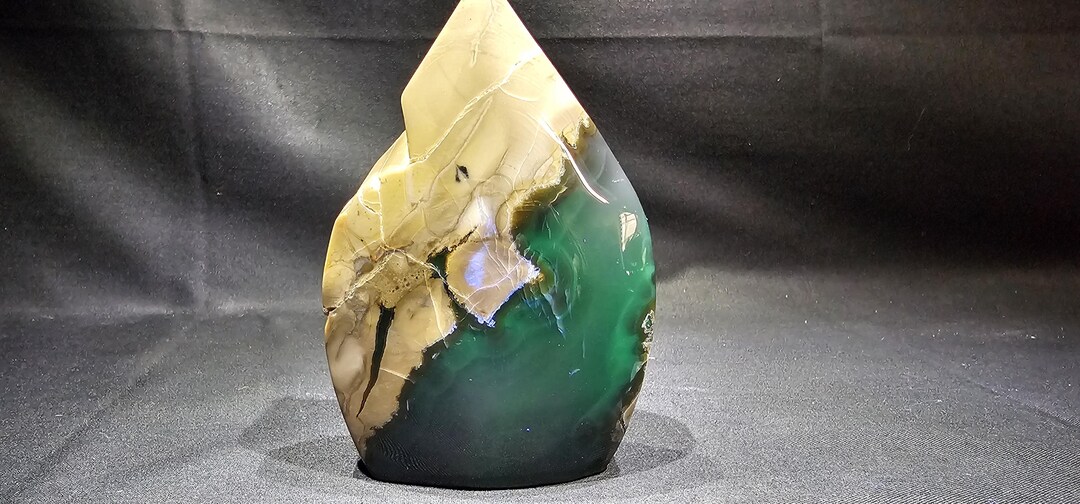 Volcano Agate Freeform | Unique Healing Crystal | Natural Gemstone ...