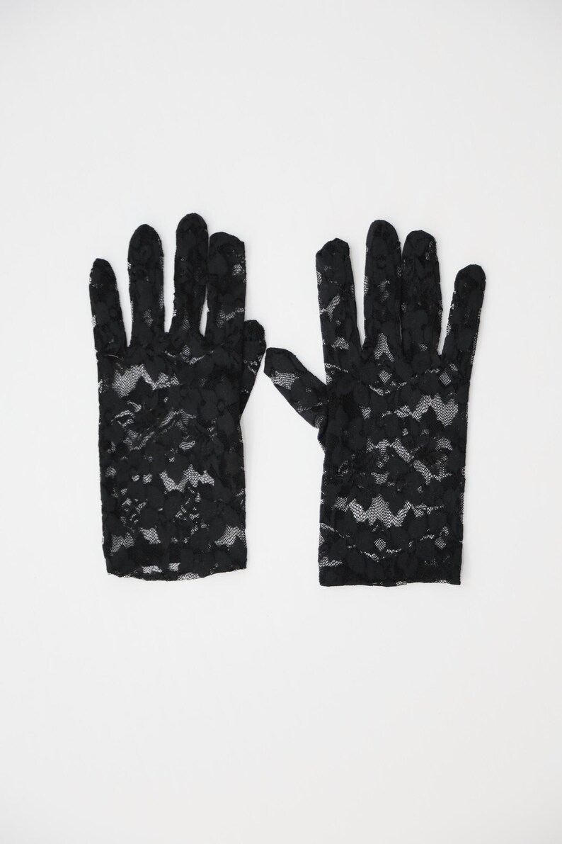 Black Wrist Length Short Lace Gloves Opera Sheer Gloves Black Party ...