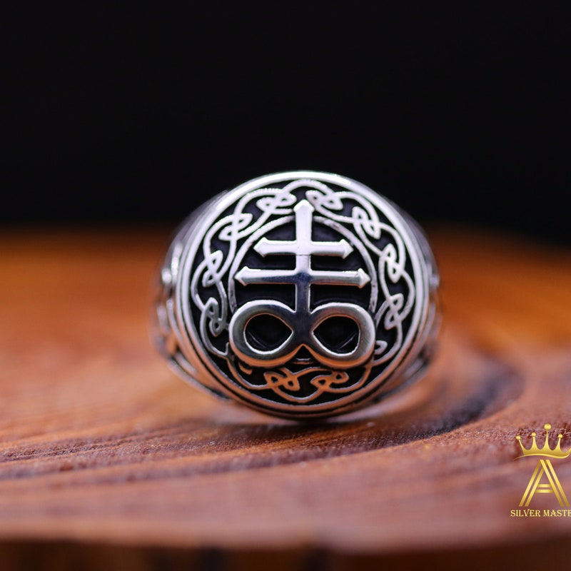 Leviathan Cross Ring - Etsy