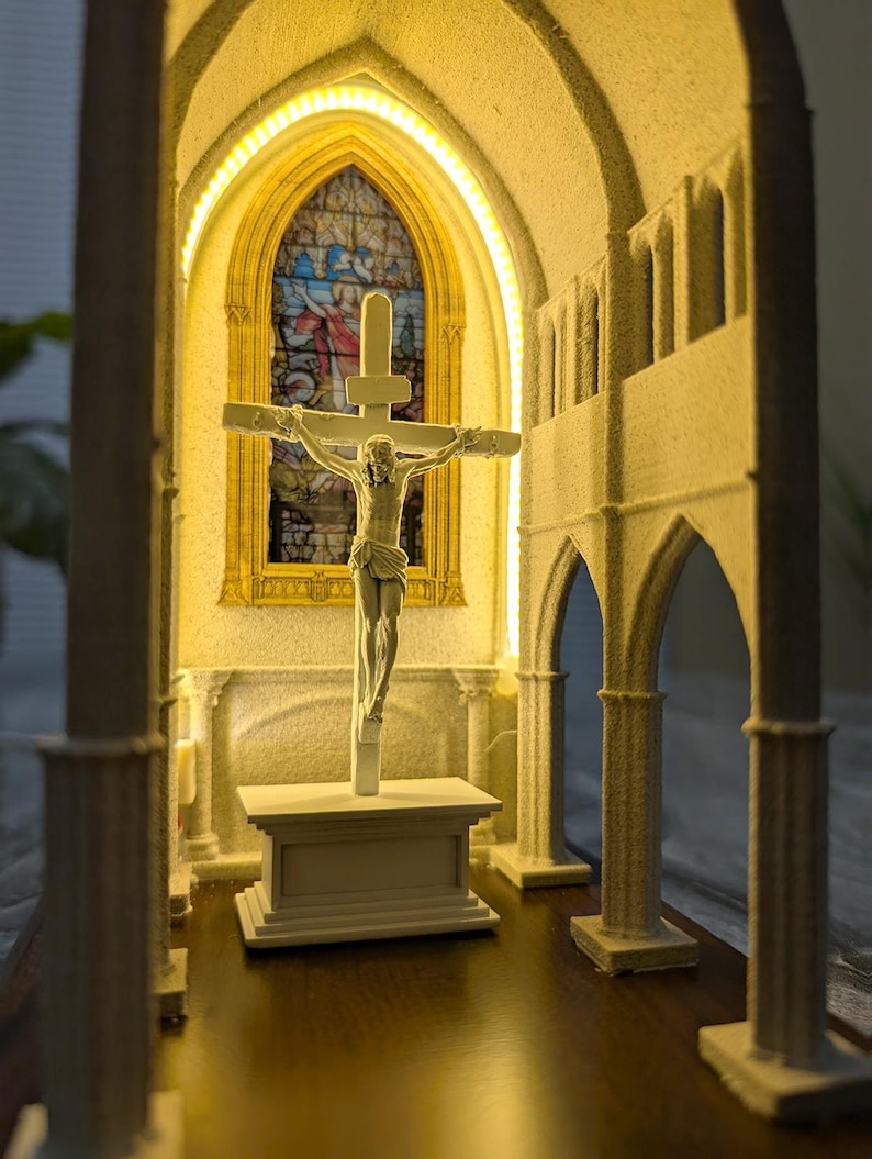Mini Church Chapel Lamp – JESUS Crucifix, Stained-glass Style - Etsy