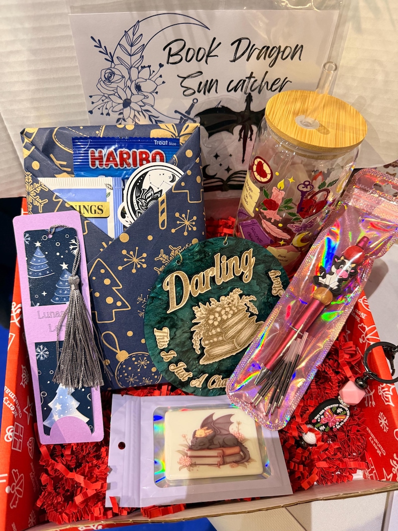 Christmas Book Lover Gift Box - Blind Date With a Book - Etsy UK