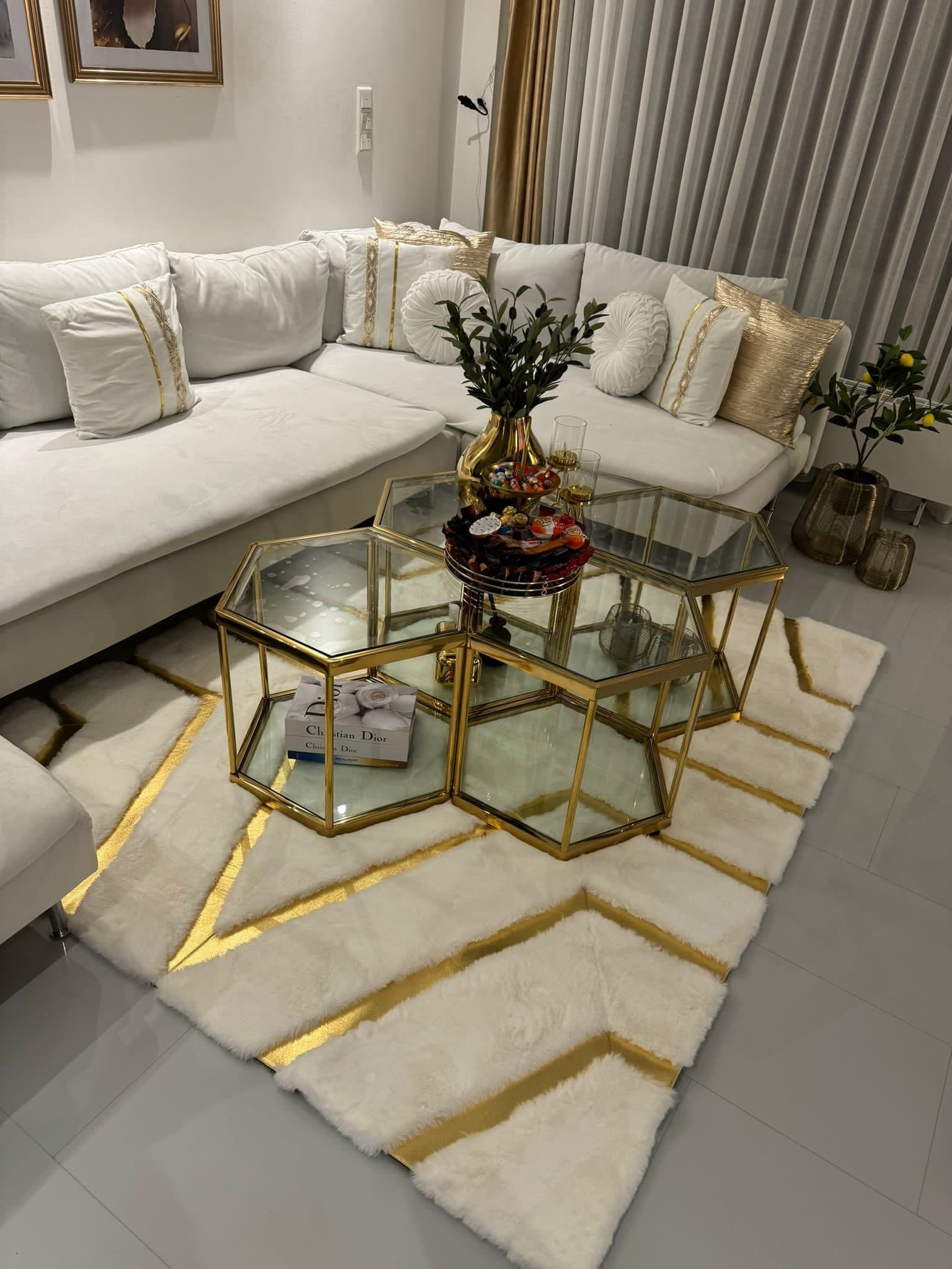 Cream Luxury Fur Carpet,turkish Carpet With Gold Leather,faux Fur ...