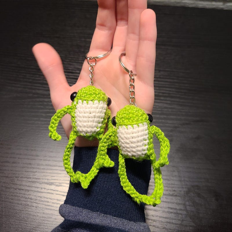 Crochet Frog Keychain - Etsy