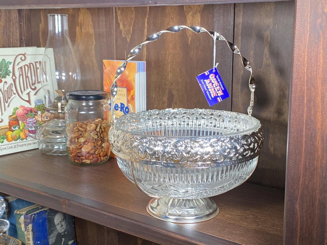 Vintage Retro Queen Anne Glass and Silver Plated Serving Bowl Christmas ...