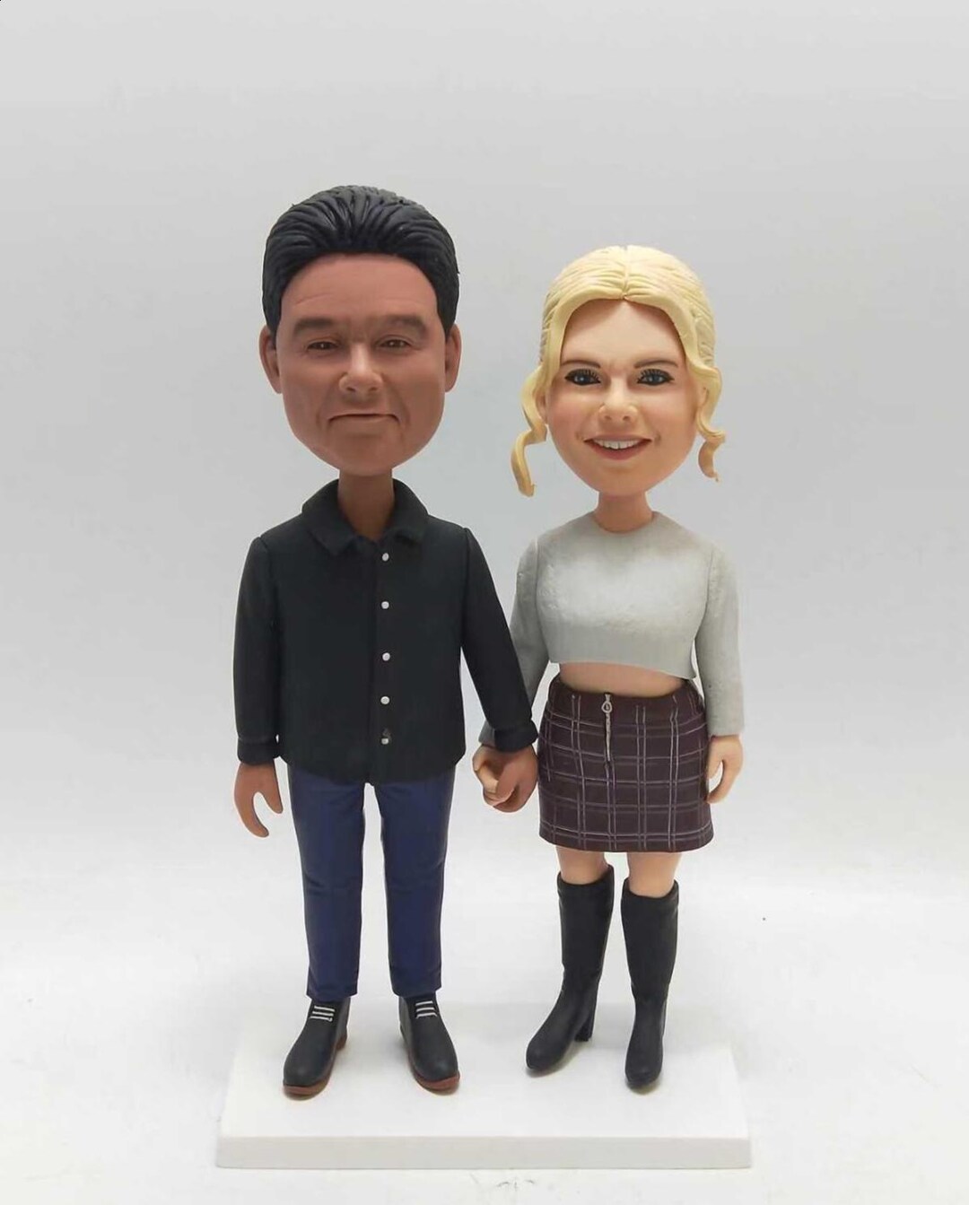 Personalized Couple Holding Hands Bobblehead, Custom Romantic Gift for ...