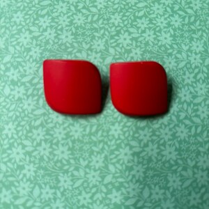 Set of 2 Red Chunky Triangular Vintage Buttons - Etsy