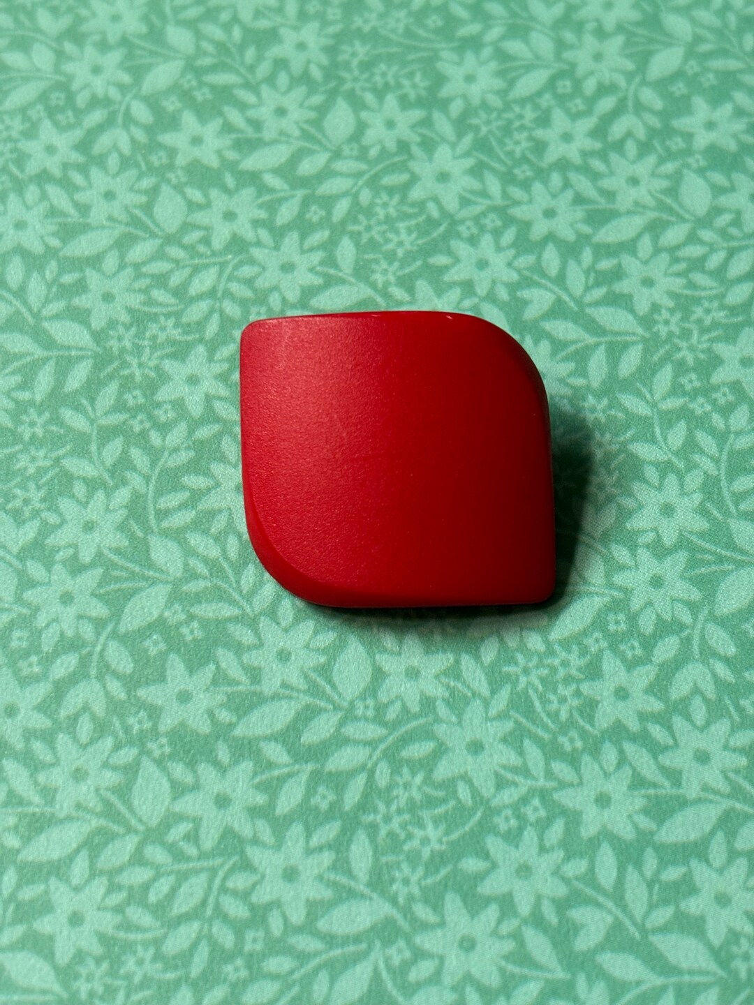 Set of 2 Red Chunky Triangular Vintage Buttons - Etsy