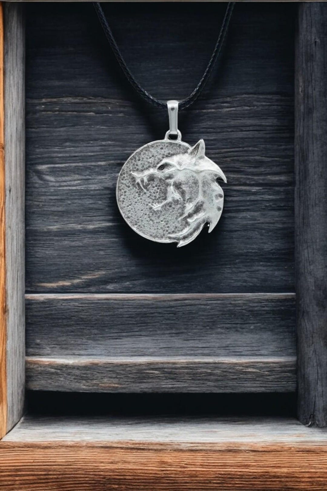 Geralt's Medallion Knitted Chain Necklace Silver Plated Perfect Gift ...