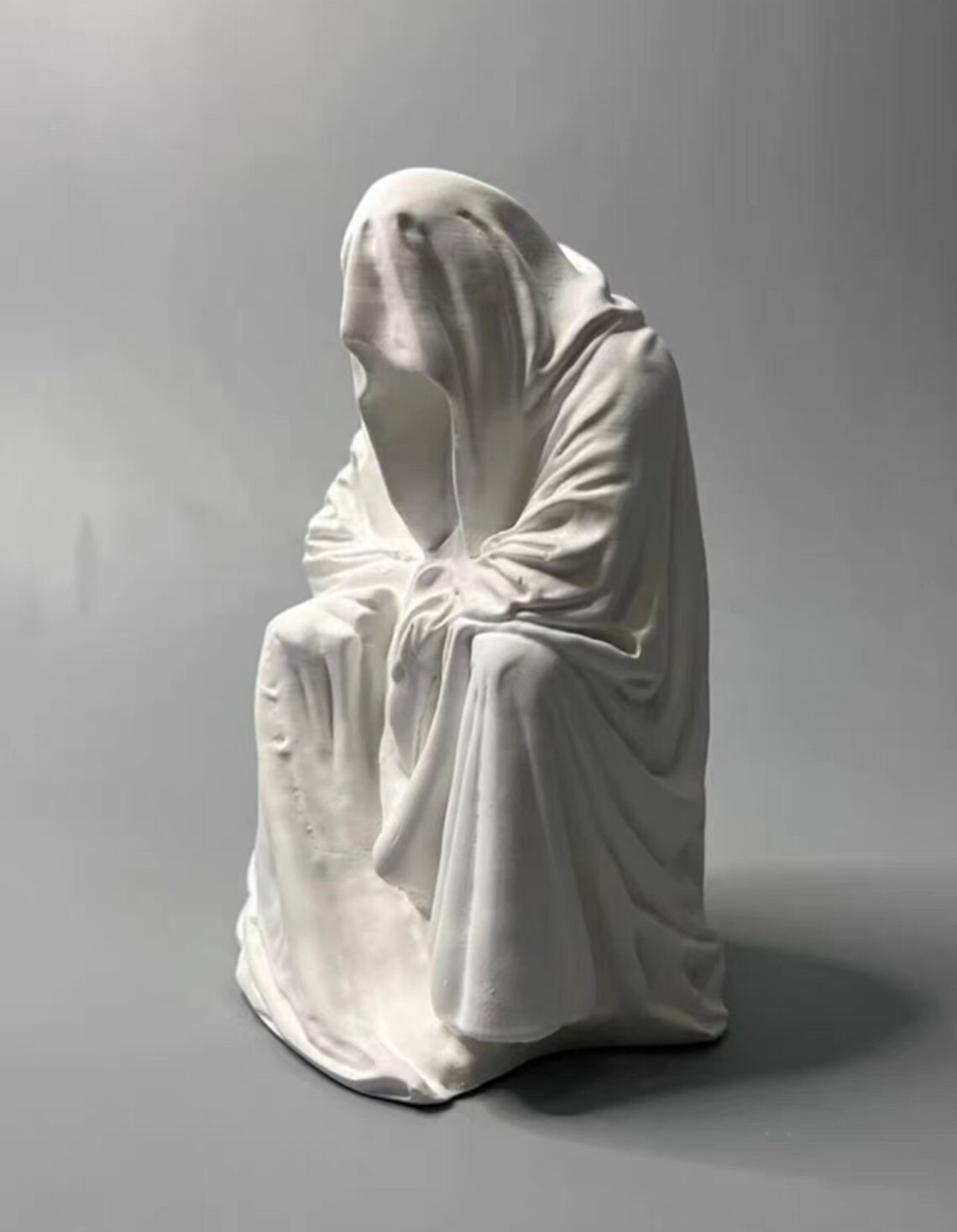 Cloak of Conscience Wizards' Gown Plaster Statue Saruman Dune Mystery ...