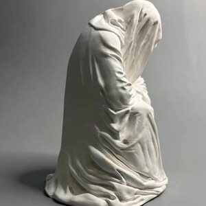 Cloak of Conscience Wizards' Gown Plaster Statue Saruman Dune Mystery ...
