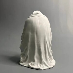 Cloak of Conscience Wizards' Gown Plaster Statue Saruman Dune Mystery ...