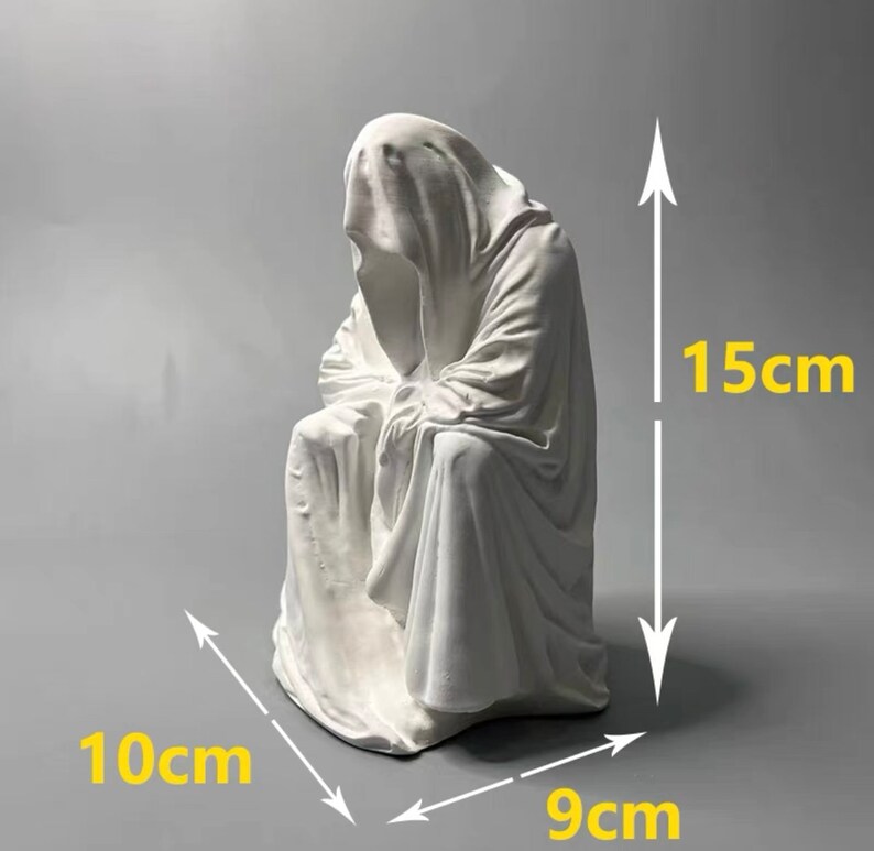 Cloak of Conscience Wizards' Gown Plaster Statue Saruman Dune Mystery ...