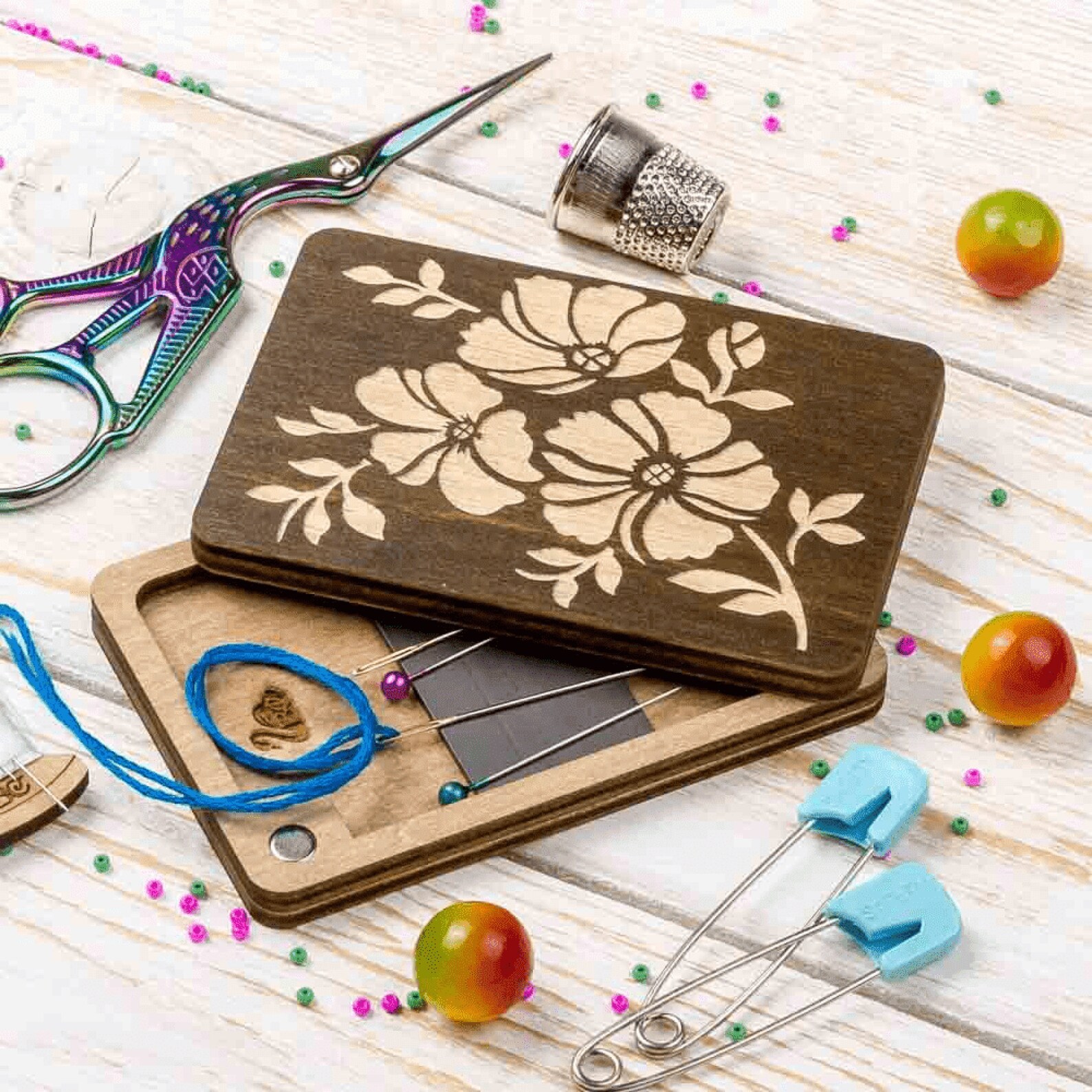 Needle Minder, Wooden Floral Keeper for Needles, Embroidery Cross ...