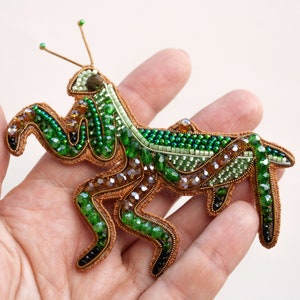 Bead Embroidery Kit Praying Mantis, DIY Beaded Brooch Kit, Insect Craft Kit, Jewelry Making Kit ...