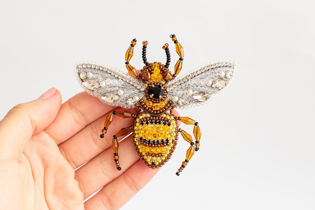 Wasp Brooch Bead Embroidery Kit: DIY Insect Jewelry Making - Etsy