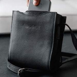 Mini Crossbody Bag for Men, Leather Purse, Slim Mobile Phone Bag, Black ...