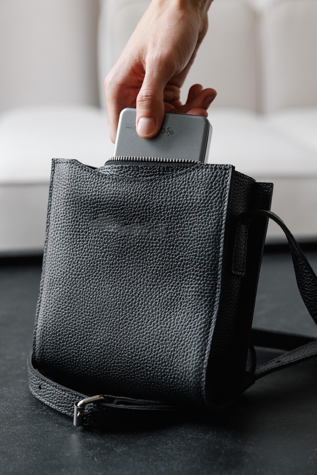 Mini Crossbody Bag for Men, Leather Purse, Slim Mobile Phone Bag, Black ...