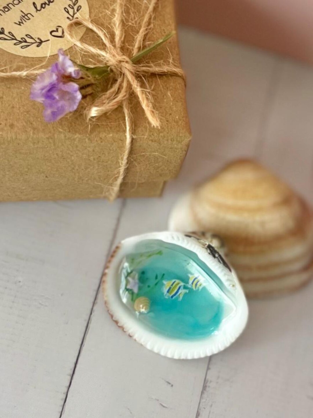 Decorated Seashell Made of Epoxy Resin, Gift for Lovers, Couples Gift ...