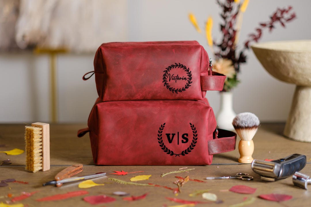Personalized Leather Dopp Kit, Custom Toiletry Bag for Men, Groomsmen ...