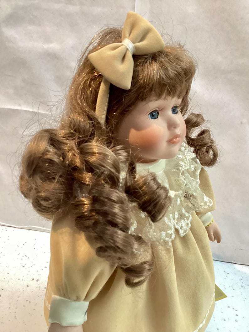 Alberon Porcelain Collectors Doll SHELLEY With Stand, C 1980, Made in ...