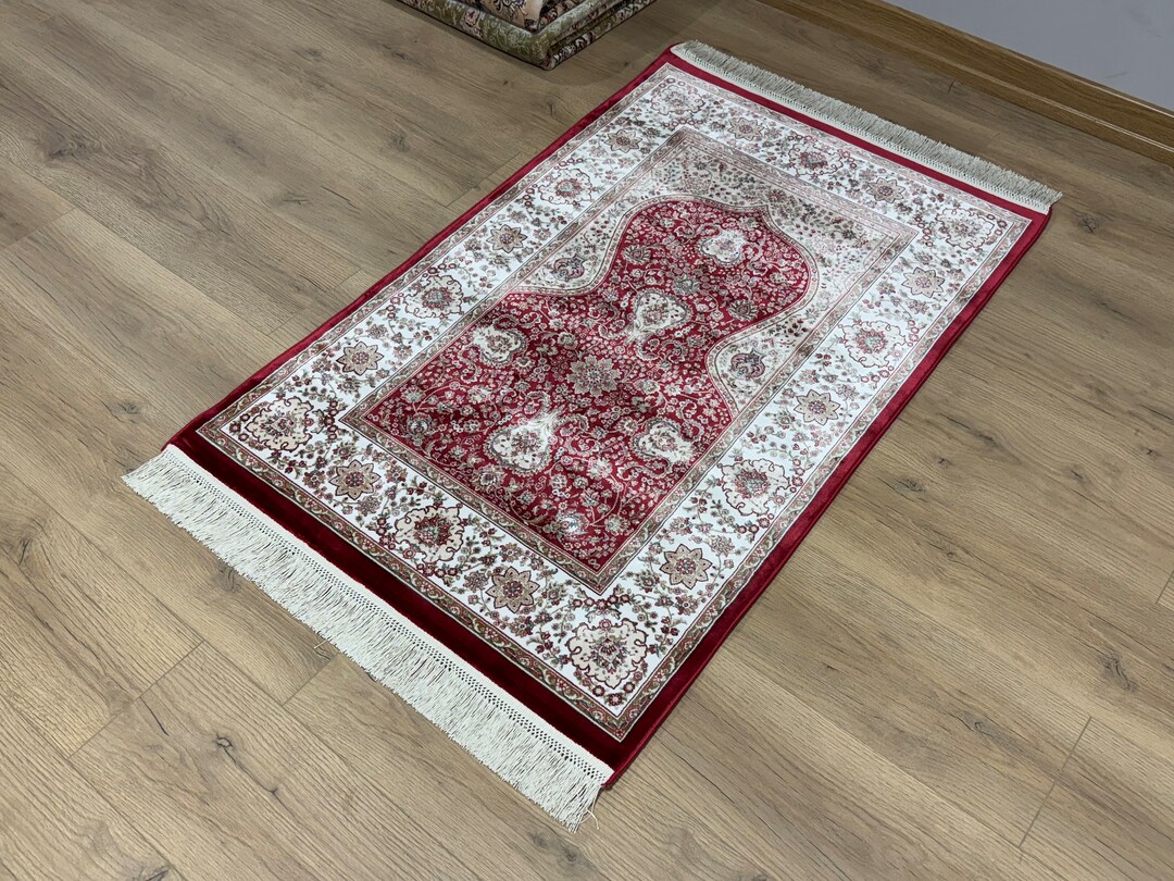 Red Prayer Carpet, Silk Prayer Rug, Bamboo Silk Sejjadeh, Turkish ...
